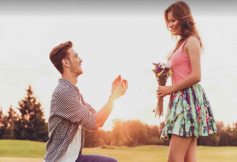 5 Tipe Pasangan Dalam Masa Pacaran, Anda Termasuk Tipe Mana?