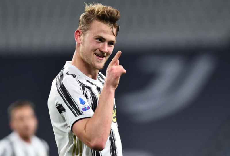 Dibayar Terlalu Murah, Matthijs de Light Ingin Tinggalkan Juventus