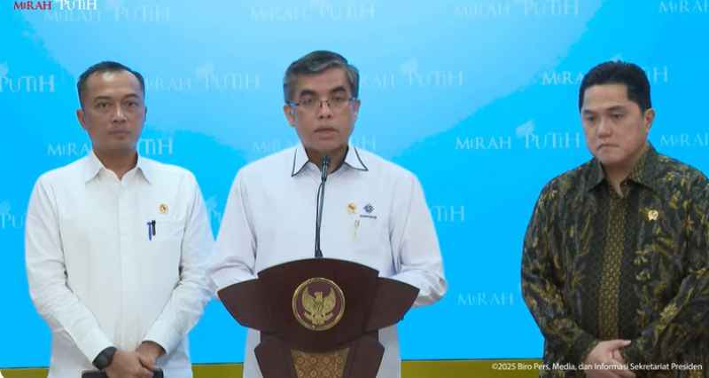 Menaker: Kami Siap Kawal Hak-hak Karyawan Sritex yang Di-PHK